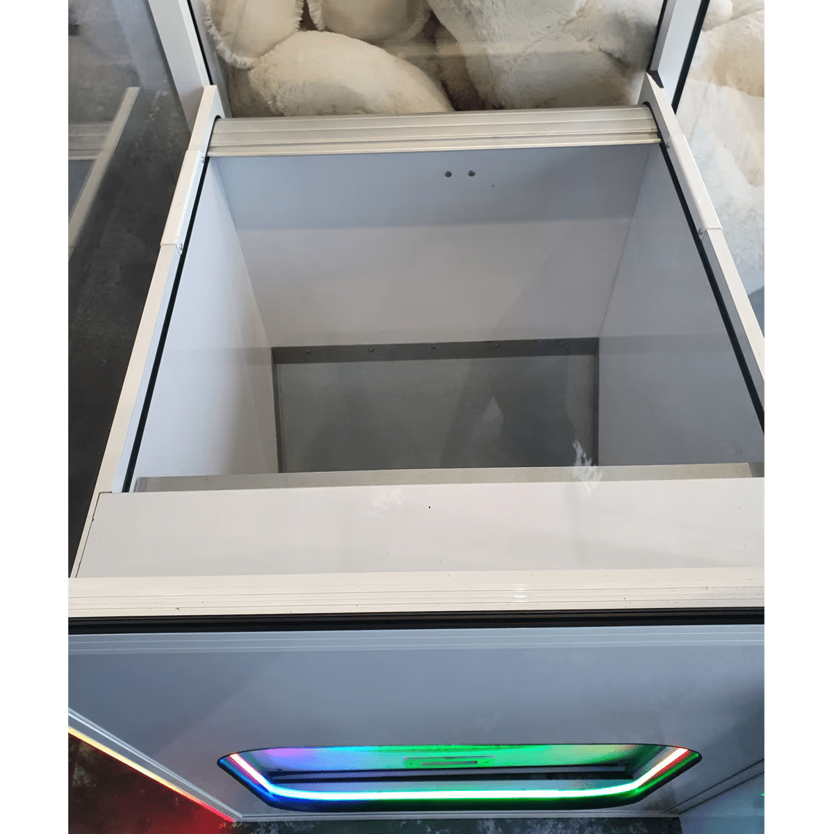 Big One X-Treme II Claw Machine | Crane Machine | Gumball.com