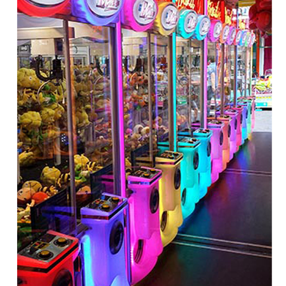 E-Claw 600 Three Player Claw Machine | Crane Machine | Gumball.com
