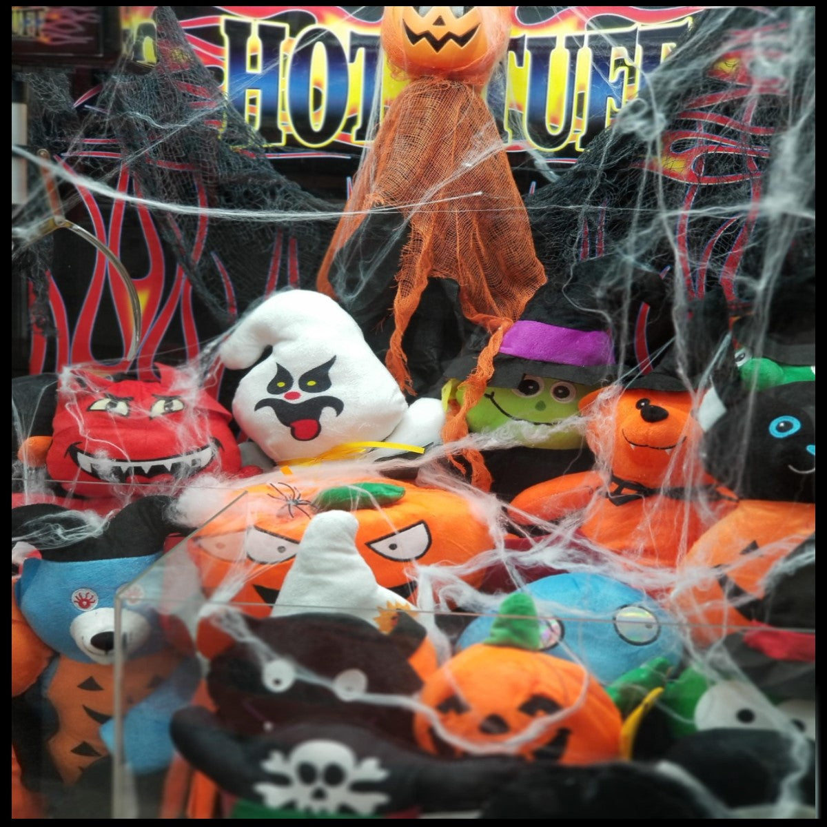 10 -12″ HALLOWEEN JUMBO PLUSH MIX- 96 CT| Gumball.com